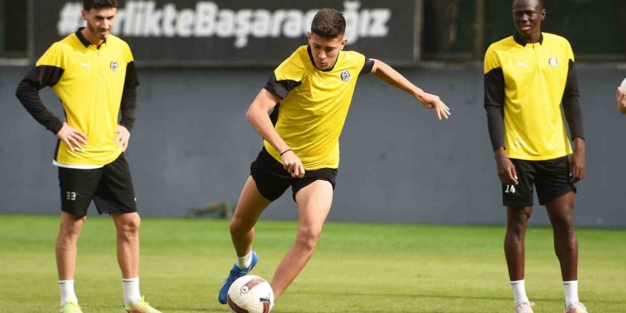 Manisa FK, Bandırmaspor maçı hazırlıklarını tamamladı Manisa FK, Bandırmaspor maçı hazırlıklarını tamamladı